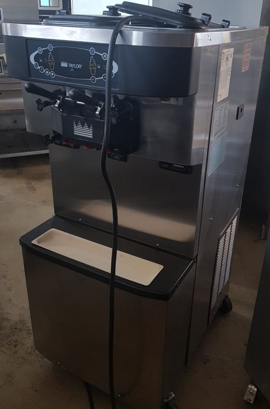 Taylor Soft Serve Ice Cream Machine C713-58